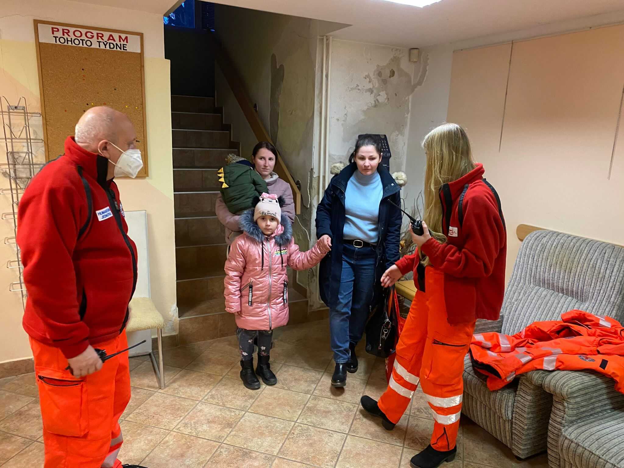 Supporting people in Ukraine and beyond - the Czech Red Cross response ...